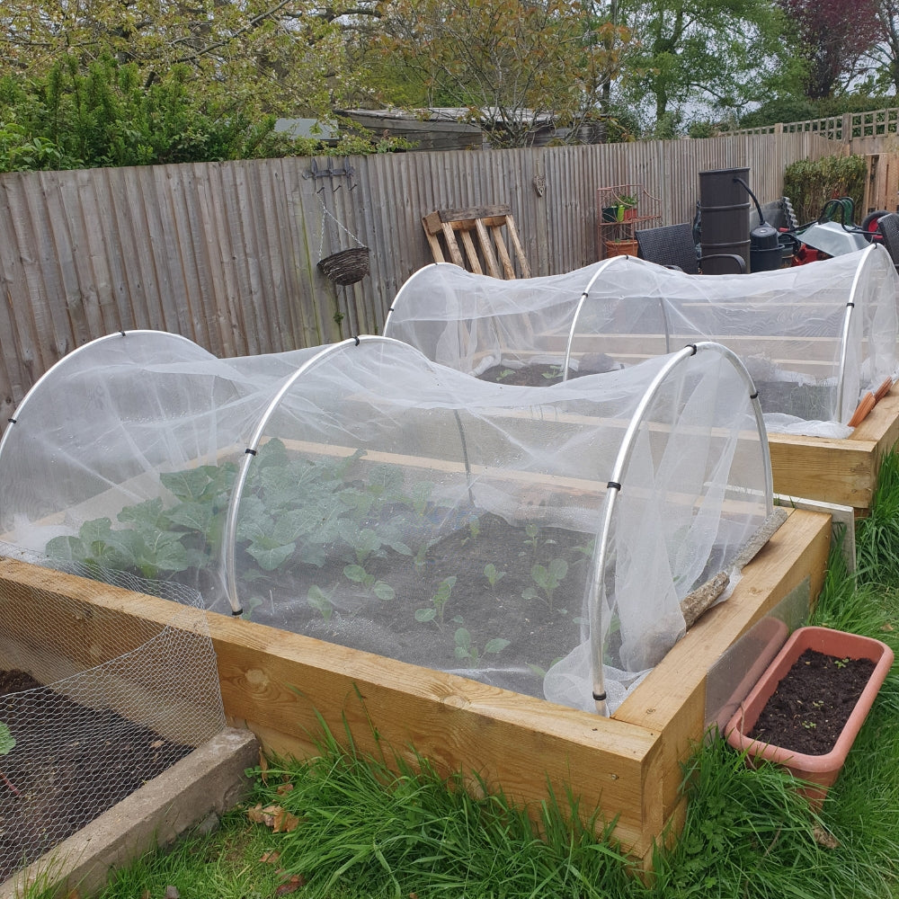 Round Hoop Tunnels – Garden Netting